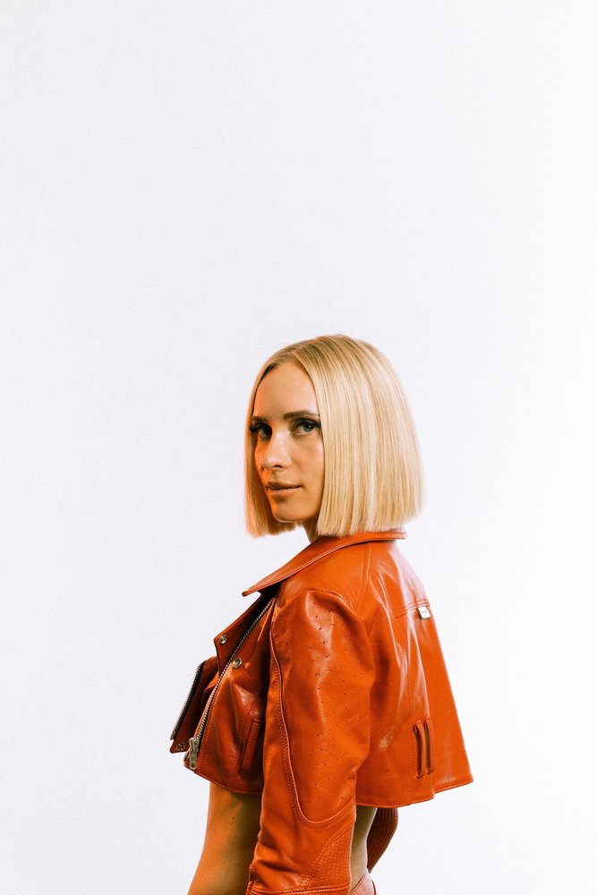 Yulia Niko Reveals Deluxe Version of Debut Album ‘TWINSOUL’ | Armada ...